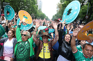 Mexico City chases world record for largest Mexican wave ahead of World ...